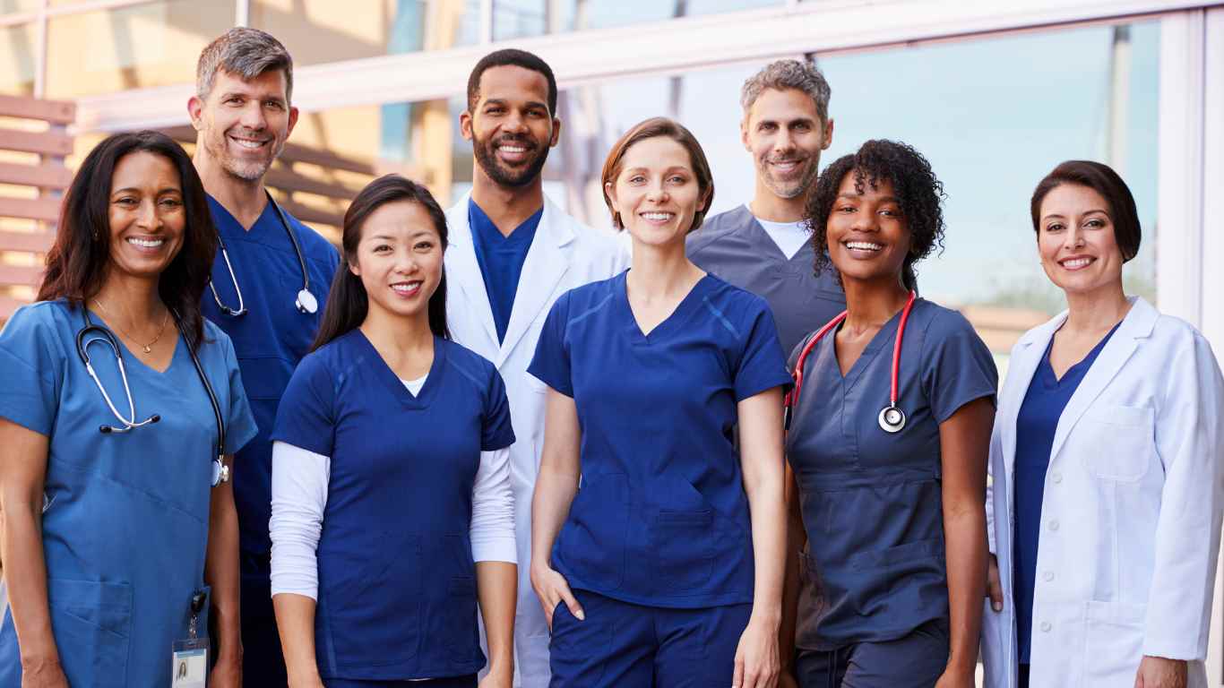What Is a Legal Nurse Consultant? How to Become One - CaseFox