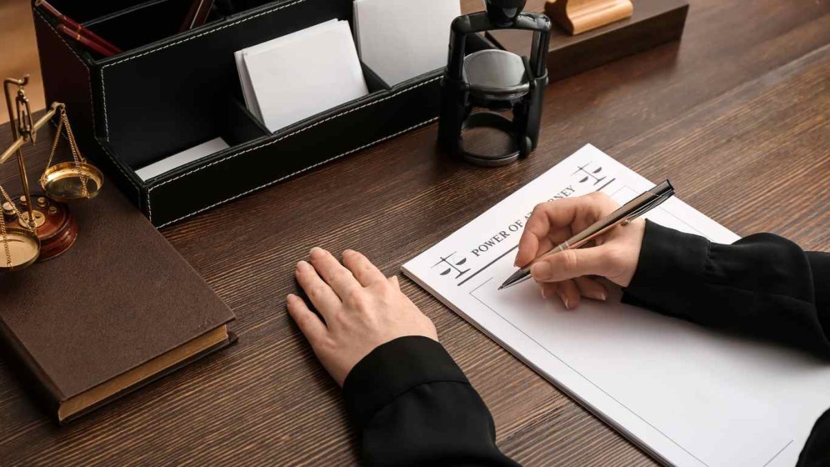 Continuing Legal Education (CLE) Credits: Guide to Lawyers